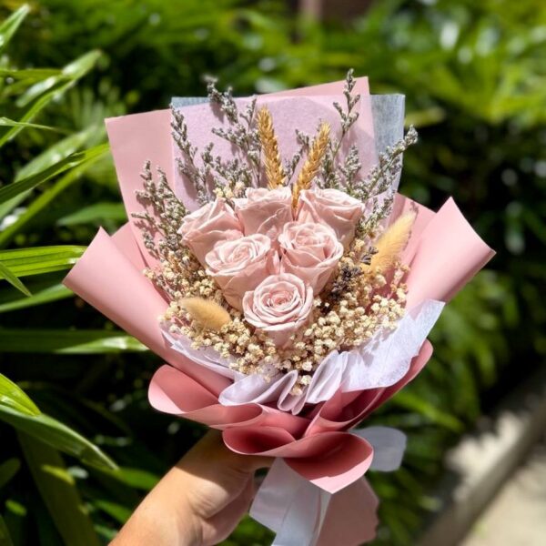Tender | Preserved Pink Roses Bouquet